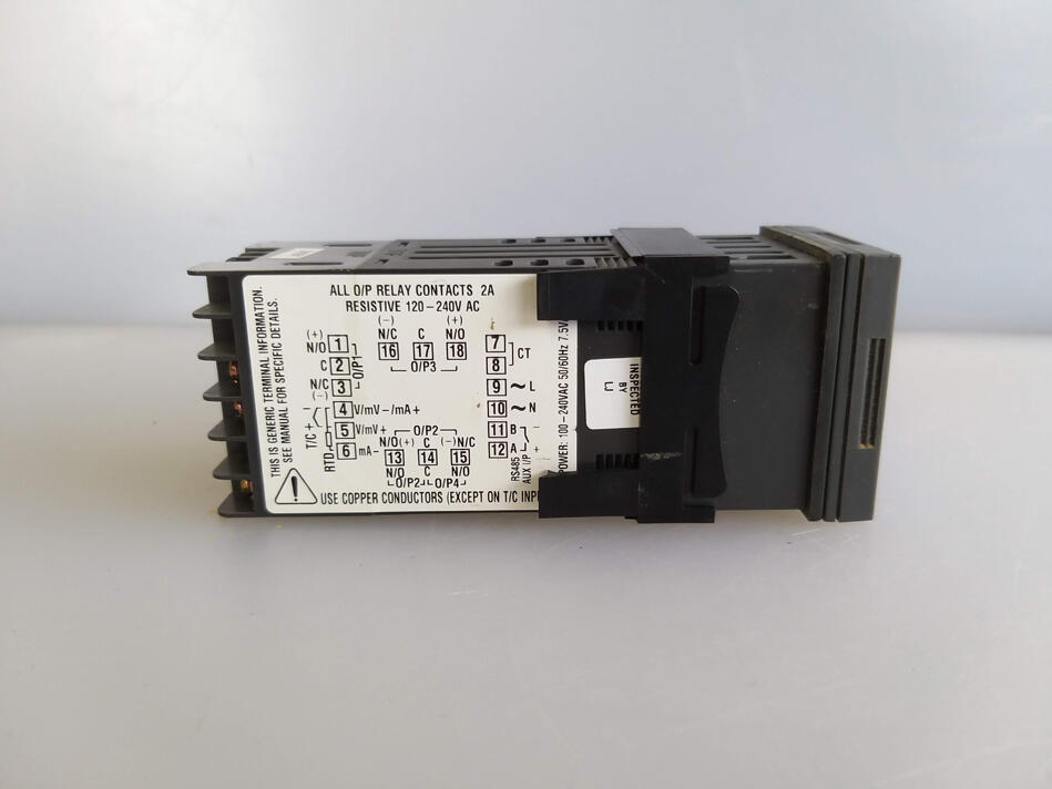 13707412 - Temperature Controller 6100+ P6100 West