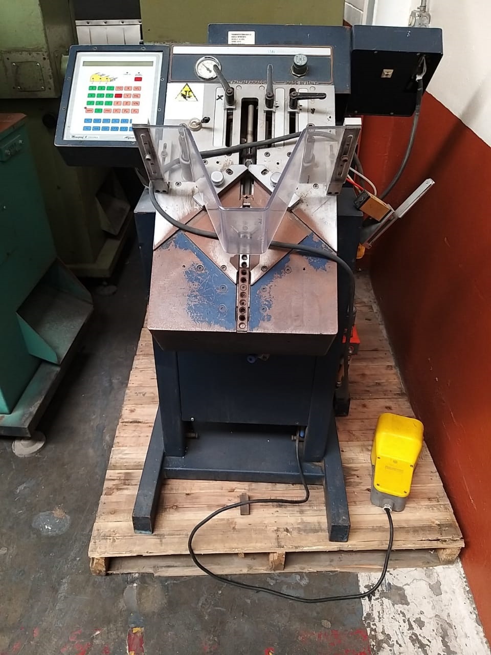 22507664 - V-Nailer Machine VN-4 Mitre-Mite