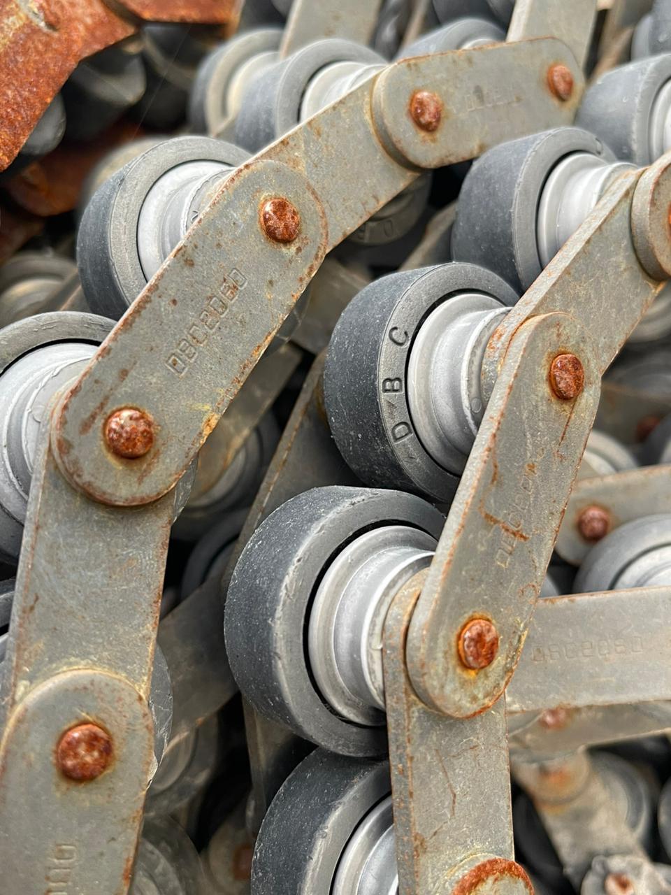 68794990 - Roller Chain